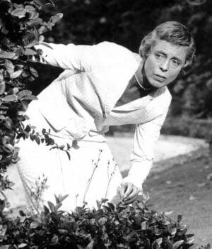 Nancy Kulp | Wiki/Bio, Cause of Death, Age, Photos, Husband, Movies and ...