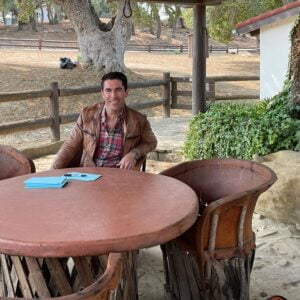 Rob Schmitt | Wiki & Bio, Age, NewsMax, Fox News, Wife, Height, Net ...