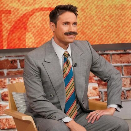 Whit Johnson | Wiki & Bio, Age, ABC News, Wife, Height and Weight, Net ...