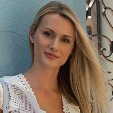 Laura Savoie Wiki/Bio, Age, Career and Husband – WikisClub Blog